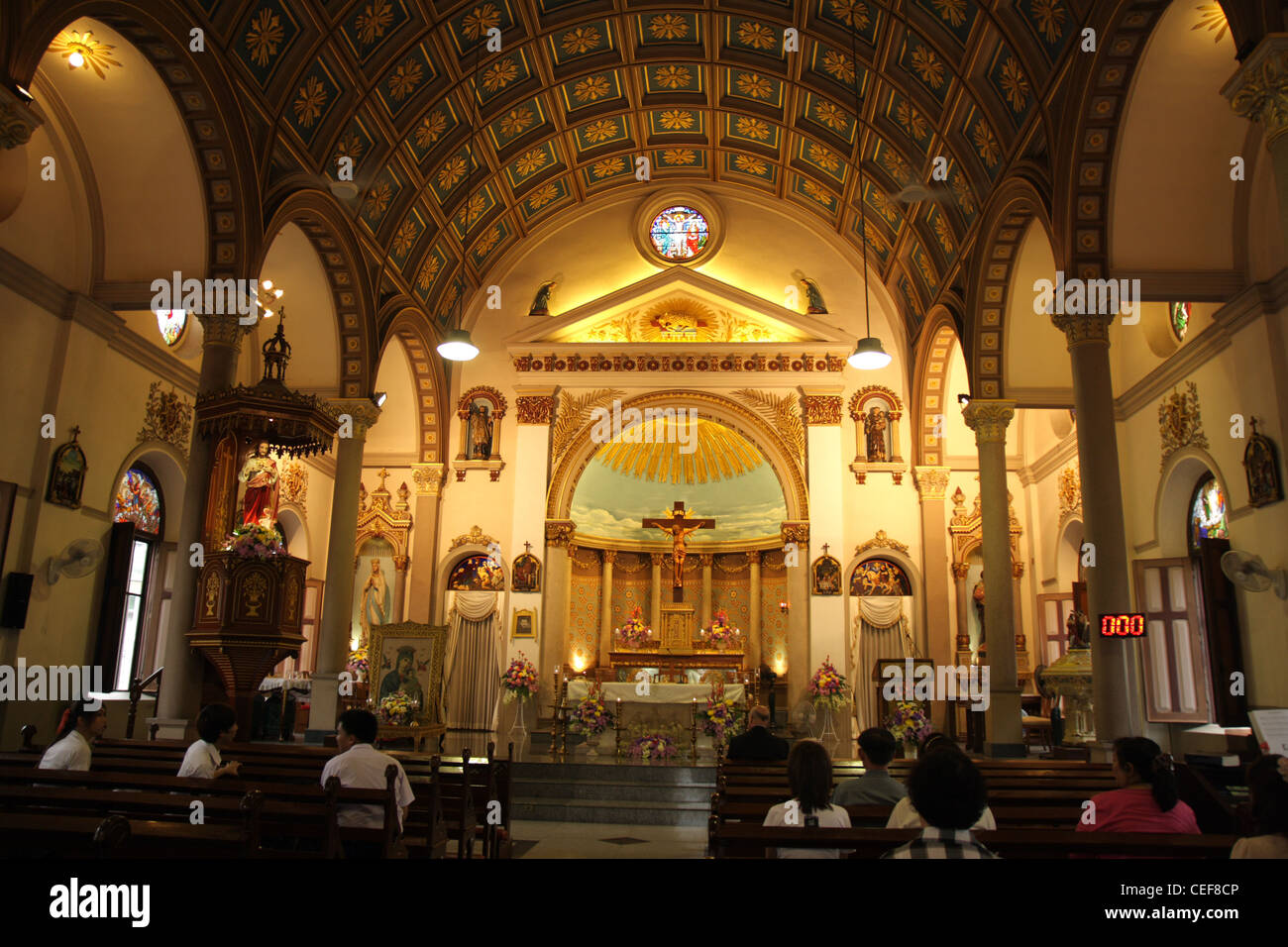 Interior church santa cruz hi-res stock photography and images - Alamy