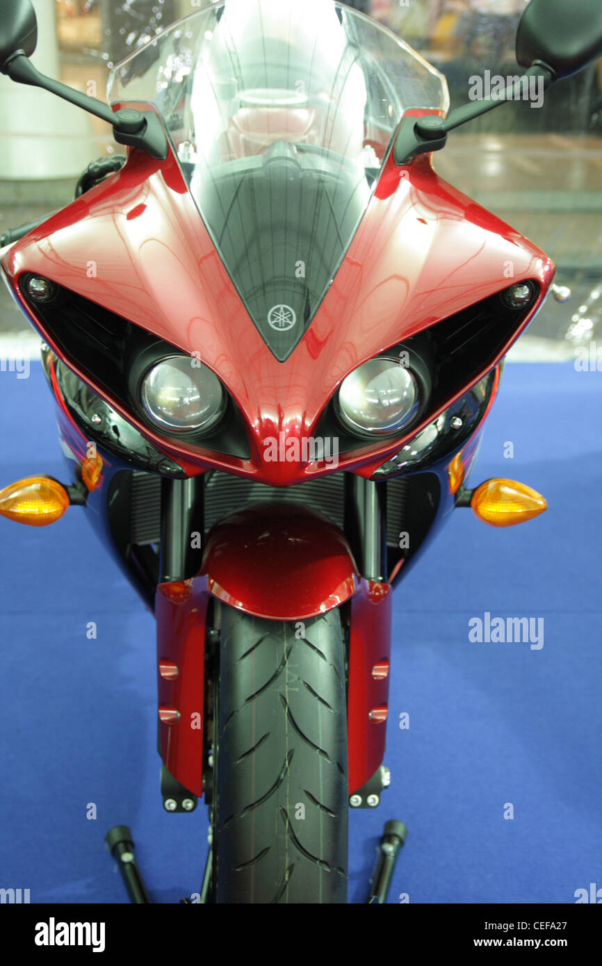Yamaha r1 motorcycle hi-res stock photography and images - Alamy