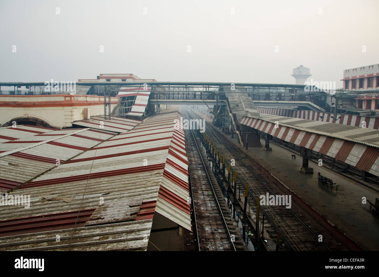 Varanasi station hi-res stock photography and images - Alamy