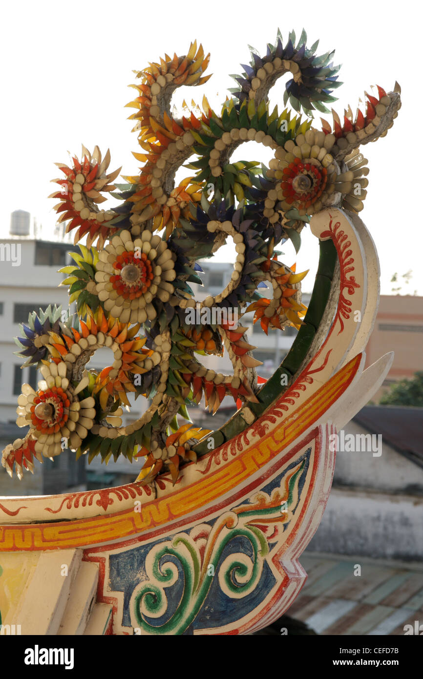 Temple flower decoration hi-res stock photography and images - Alamy