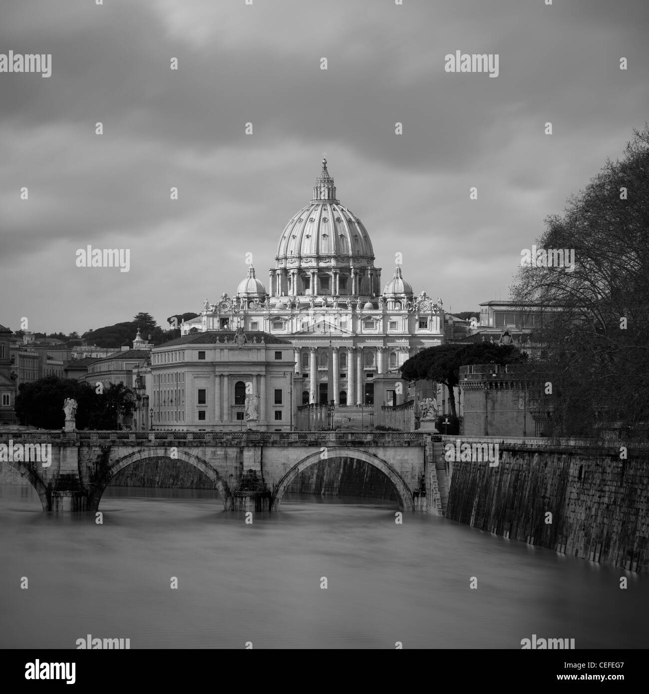 People st peters square Black and White Stock Photos & Images - Alamy
