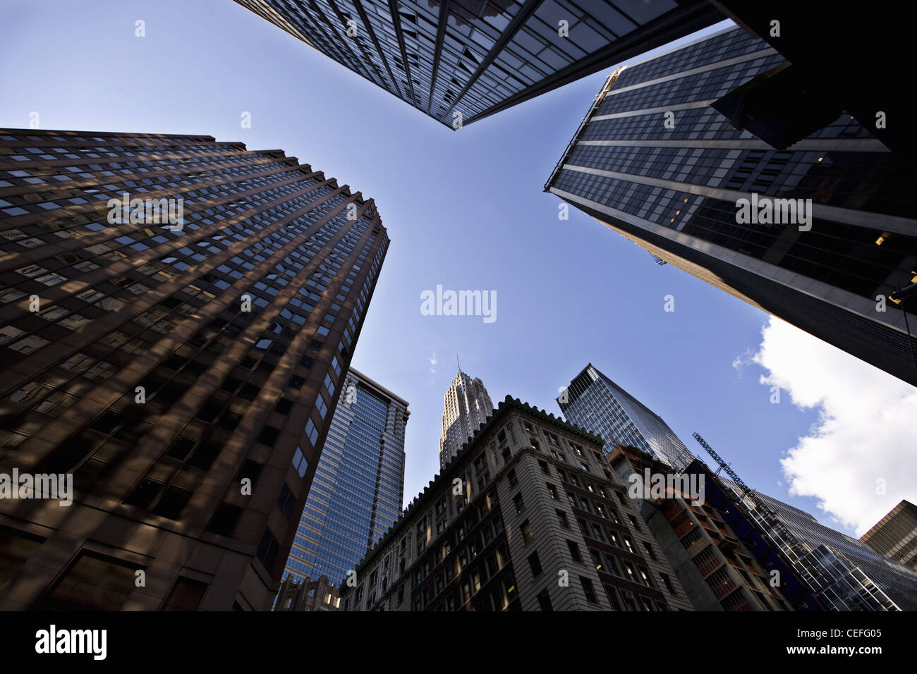 Medium and high rise architecture hi-res stock photography and images ...