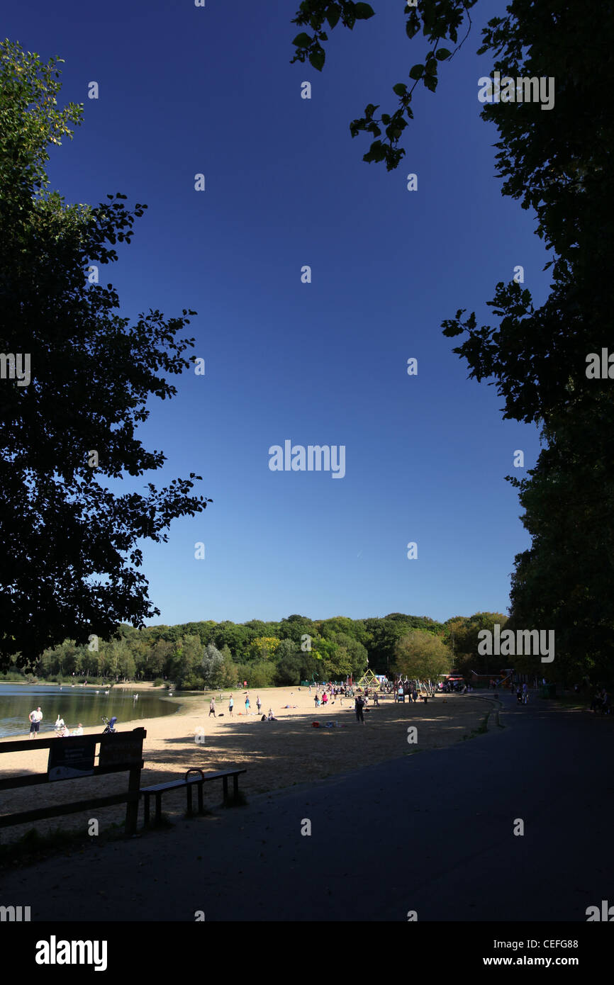 Ruislip lido beach hi-res stock photography and images - Alamy