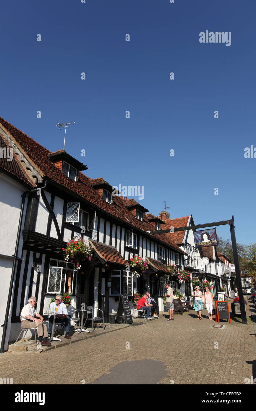 Pinner London High Resolution Stock Photography and Images - Alamy
