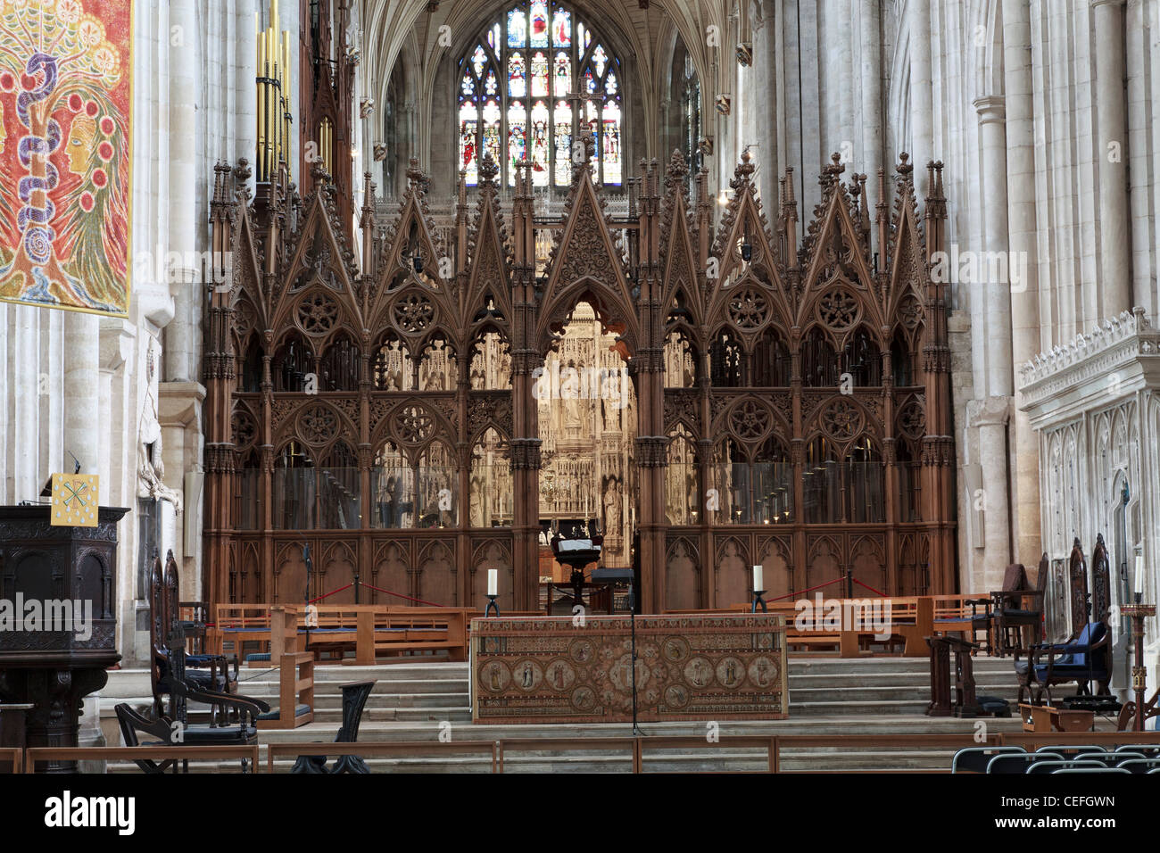 Nave Altar, Winchester cathedral Stock Photo - Alamy