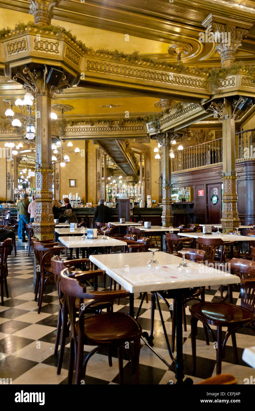 Cafe Iruna, Ernest Hemingways favourite cafe, Plaza del Castillo ...