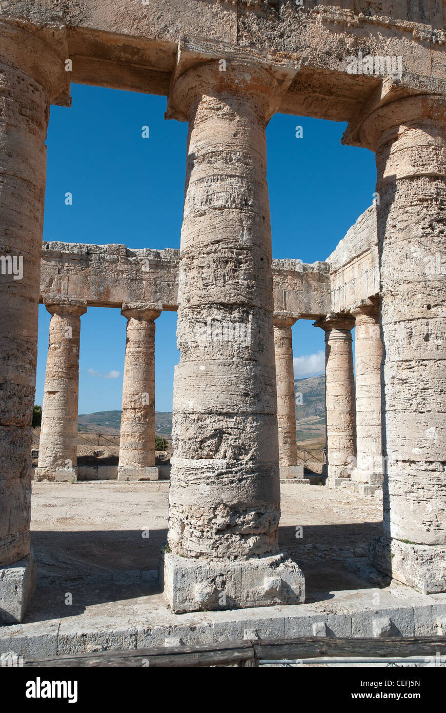 Segesta ruins sicily hi-res stock photography and images - Alamy