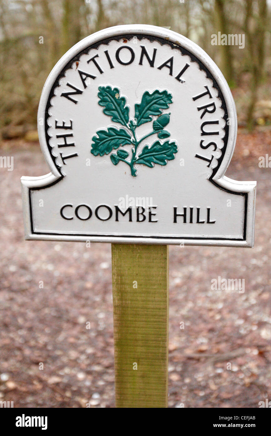 National Trust signpost for Coombe Hill, Buckinghamshire Stock Photo ...