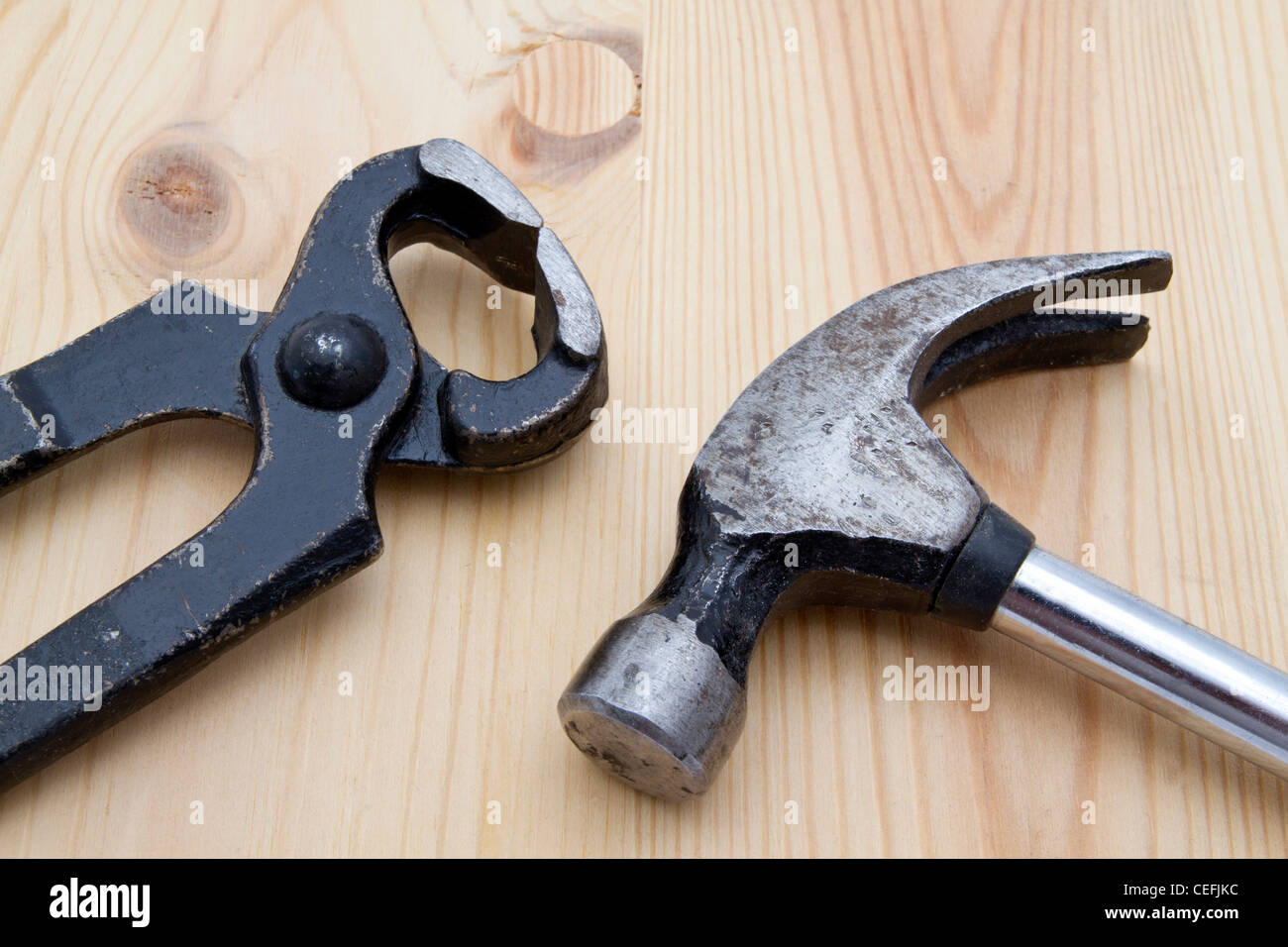 Hammer and wrench hi-res stock photography and images - Alamy