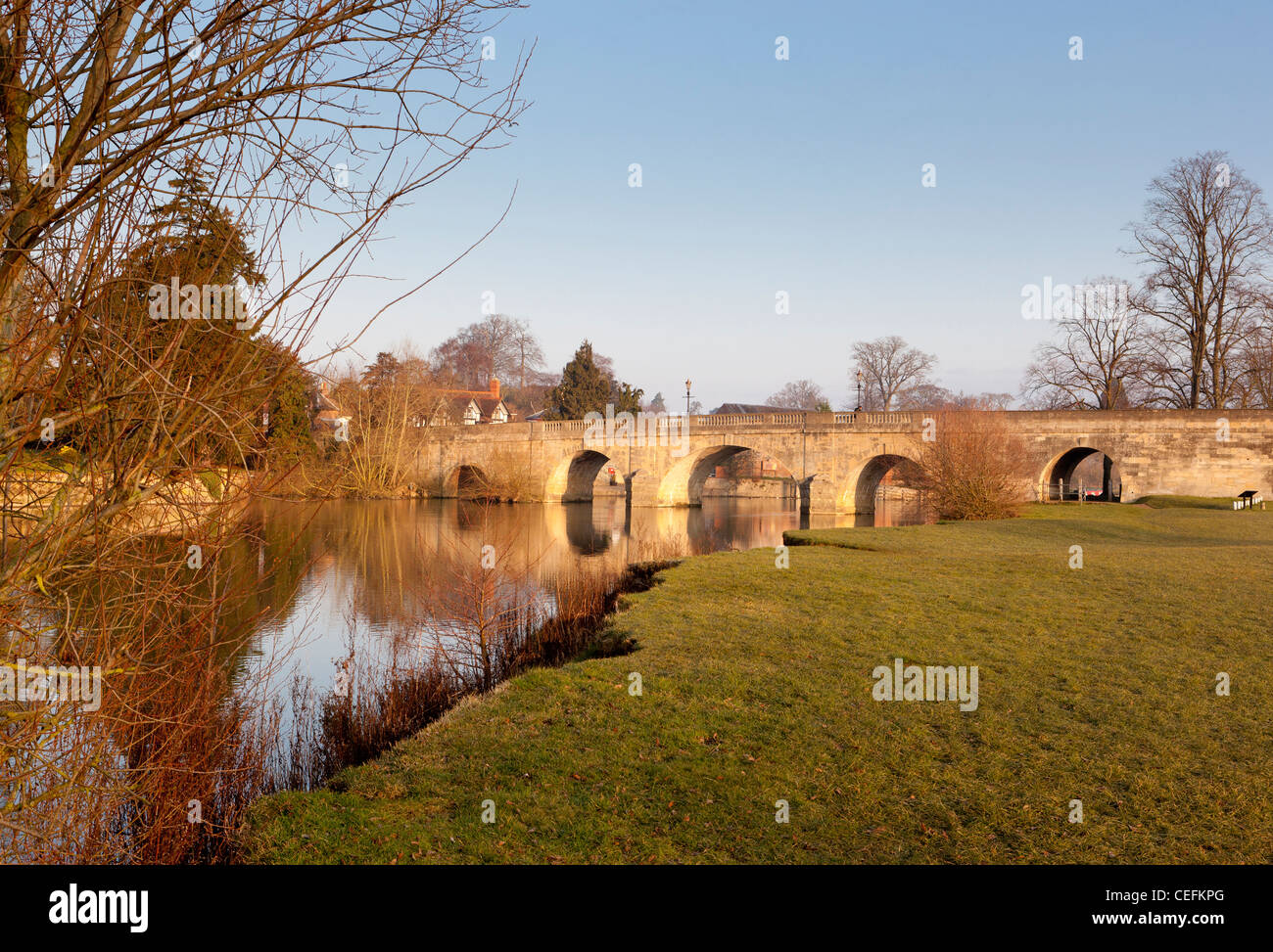 Wallingford Bridge, River Thames. Oxfordshire, England, UK Stock Photo ...
