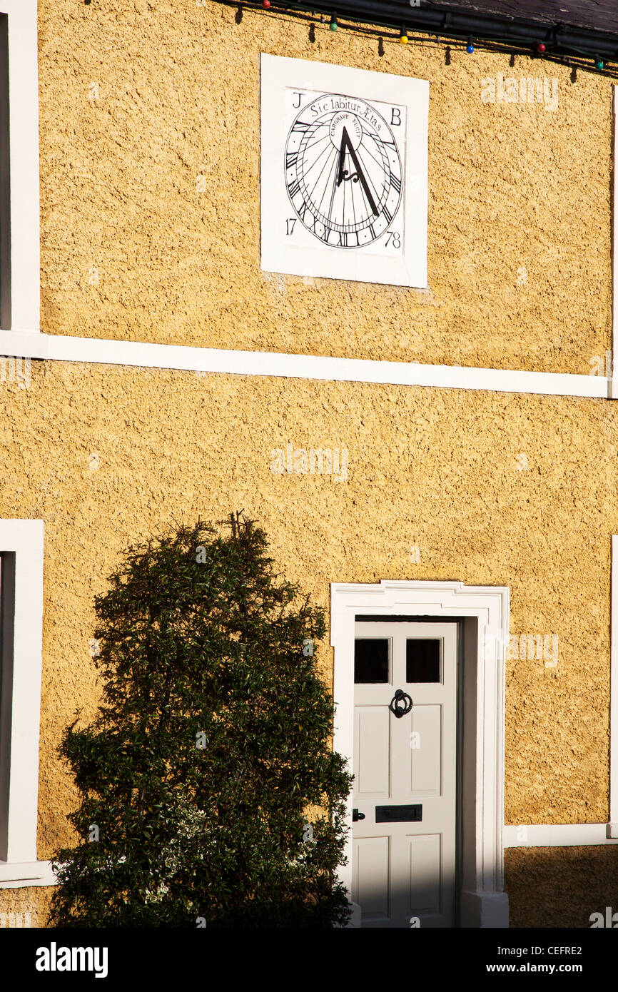 Sundial House High Resolution Stock Photography and Images - Alamy