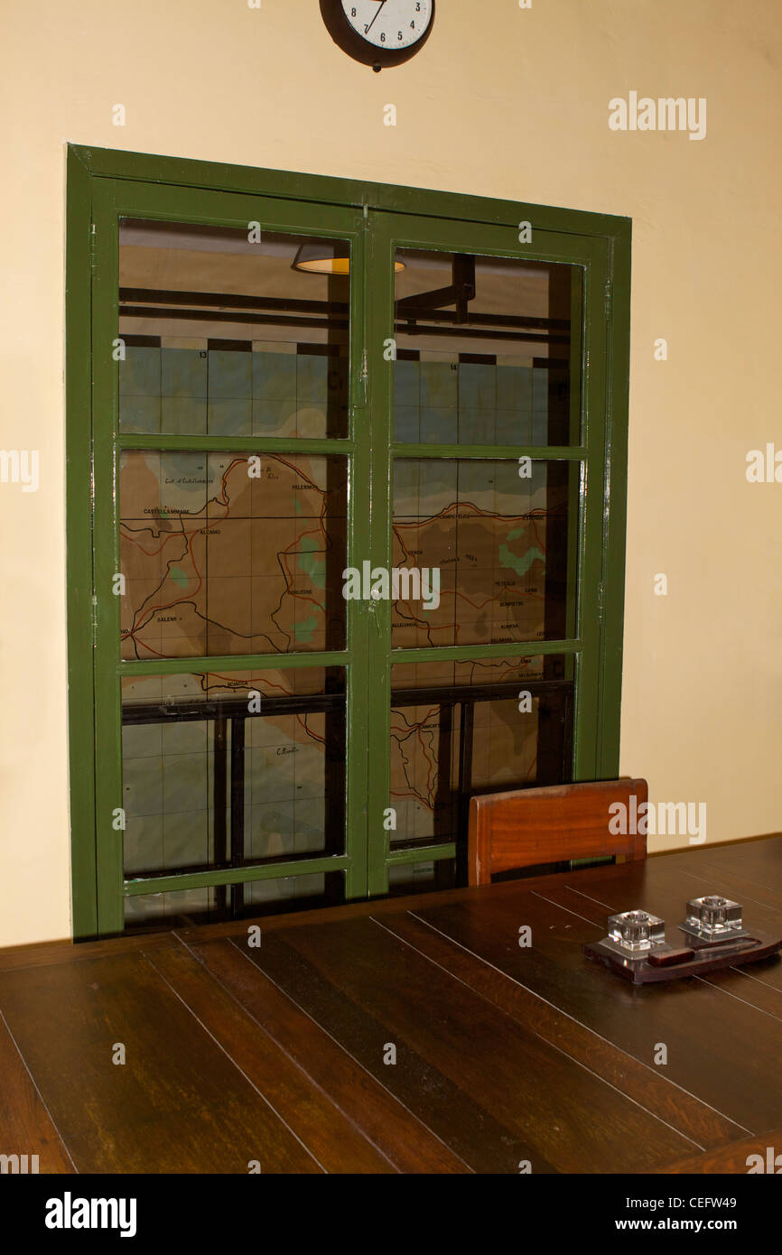 Sector clock ww2 hi-res stock photography and images - Alamy