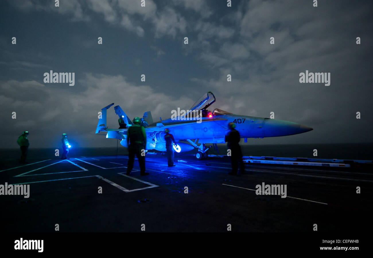 Strike fighter squadron vfa 192 hi-res stock photography and images - Alamy