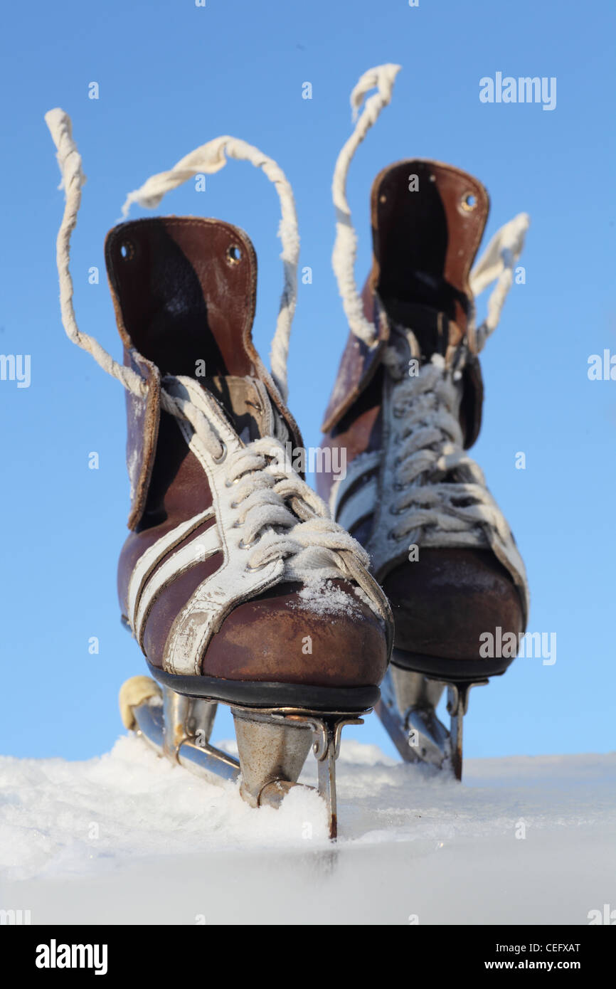 Old fashioned ice skates hi-res stock photography and images - Alamy Old fashioned ice skates hi-res stock photography and images - Alamy
