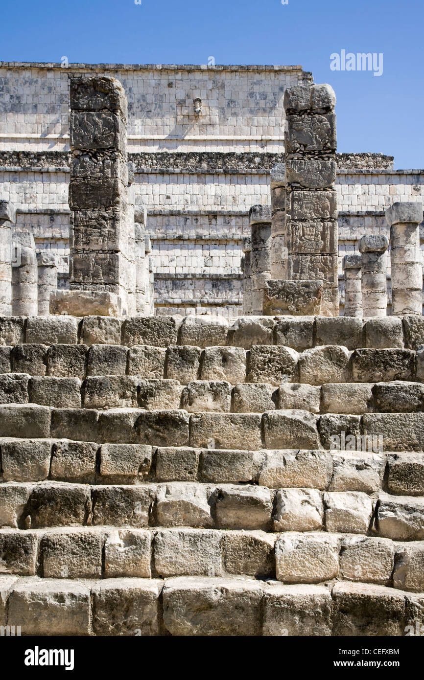 Steps and columns, Chichen Itza, Yucatan. Mexico Stock Photo - Alamy