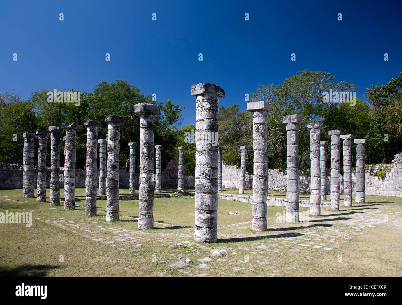 Mayan temples of chichen itza hi-res stock photography and images - Alamy