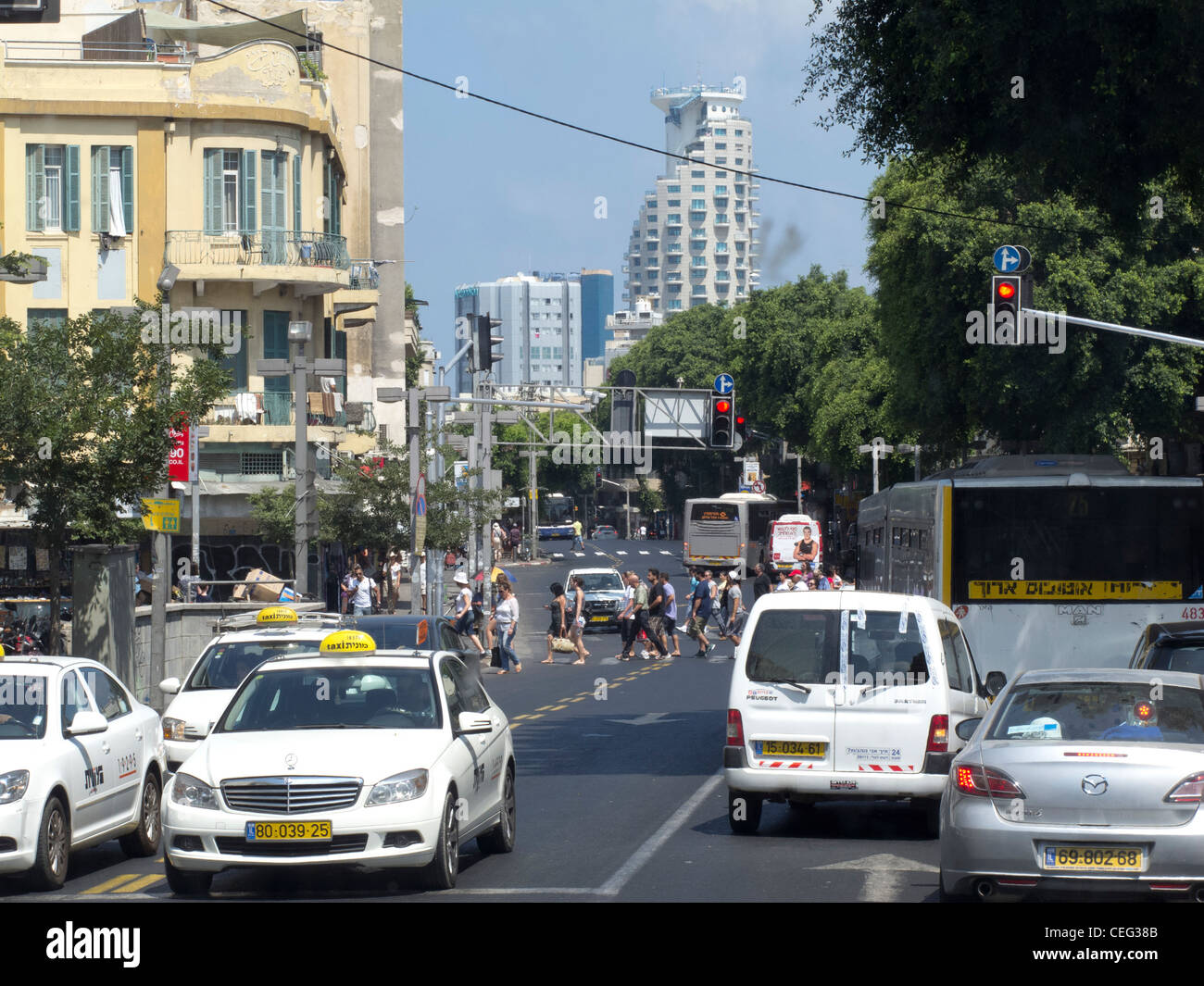 Israel tel aviv road hi-res stock photography and images - Alamy