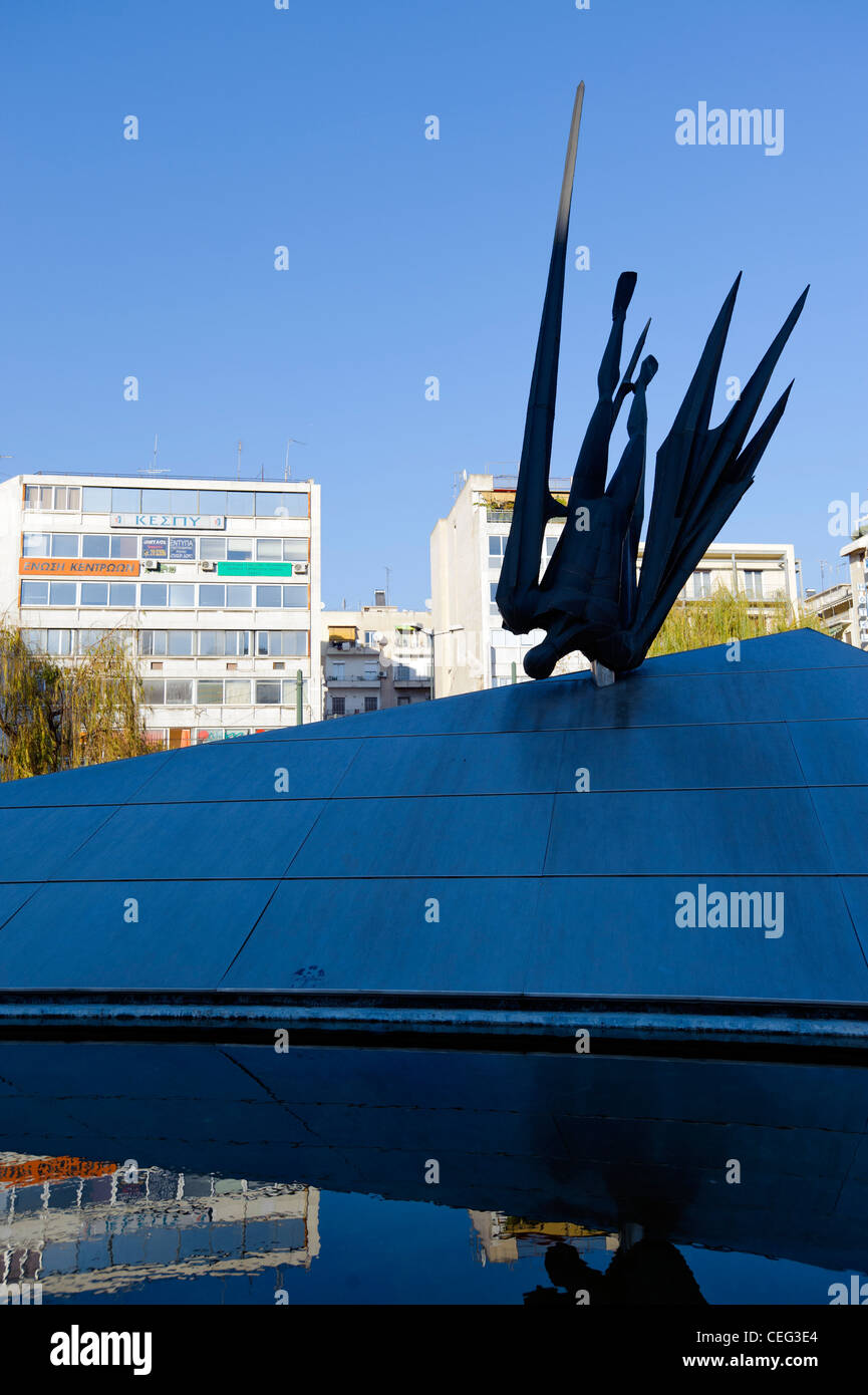 Icarus sculpture hi-res stock photography and images - Alamy