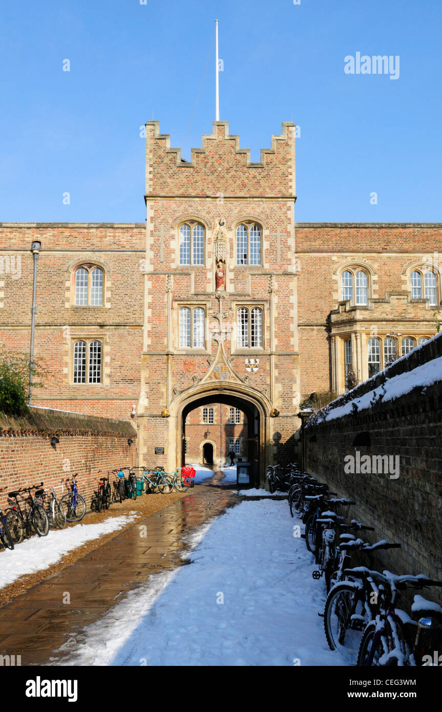 Jesus college cambridge entrance hi-res stock photography and images ...