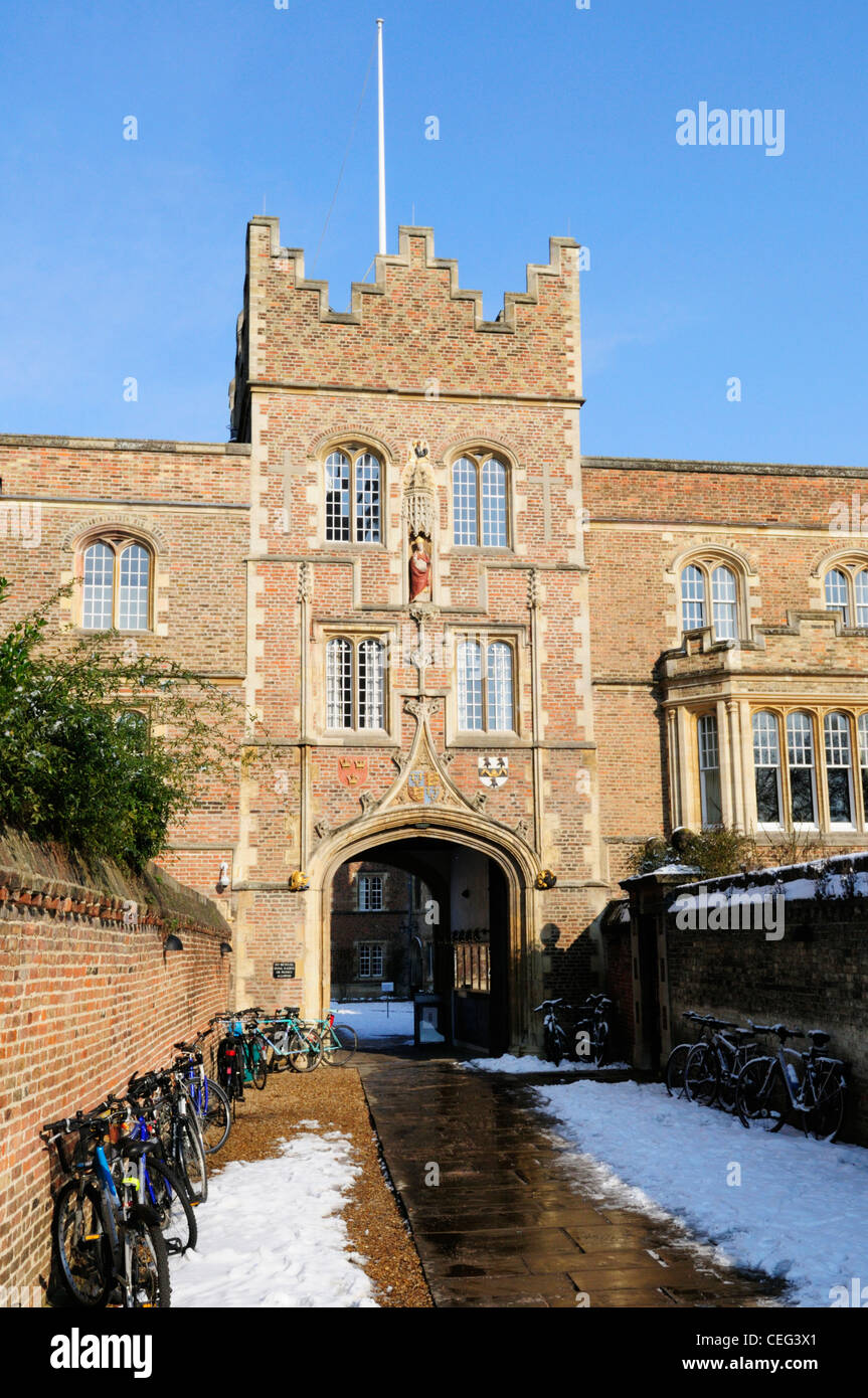 Jesus college cambridge entrance hi-res stock photography and images ...