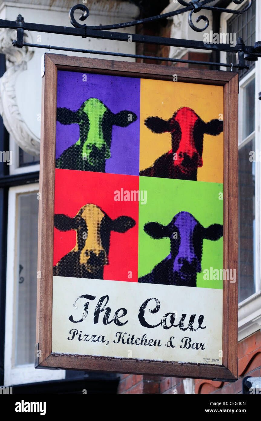 Cow pub hi-res stock photography and images - Alamy
