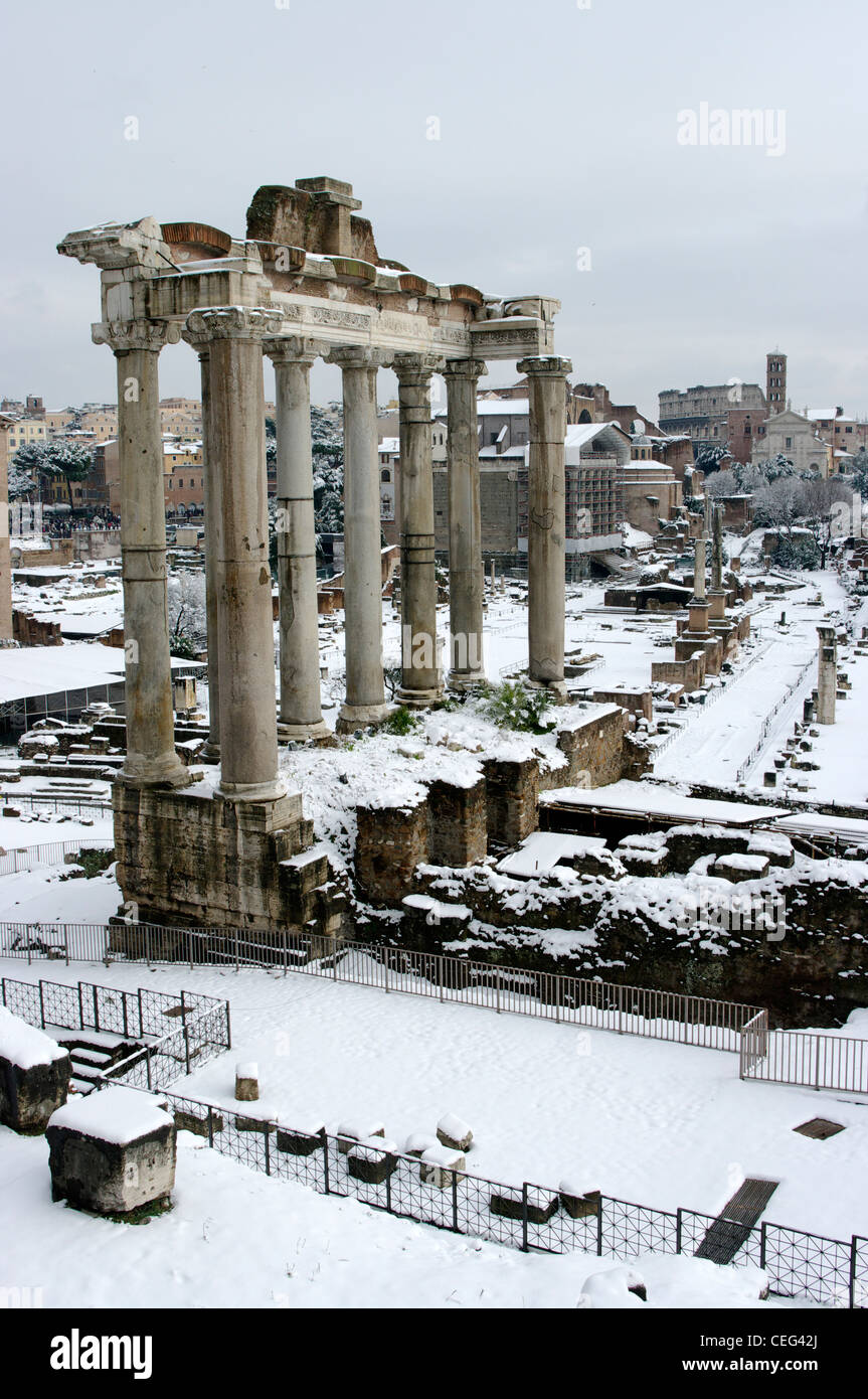 Rome with snow hi-res stock photography and images - Alamy