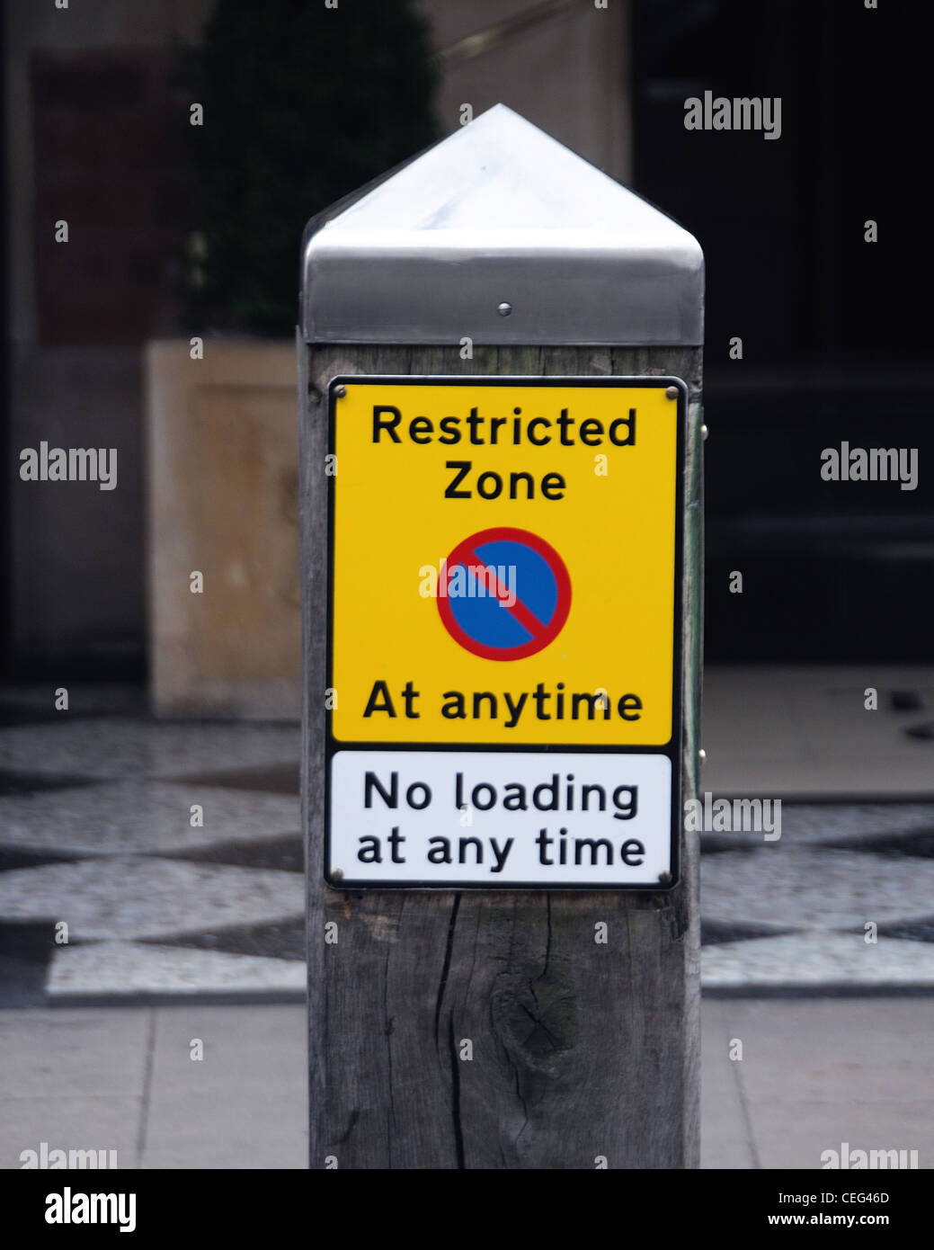 No waiting sign hi-res stock photography and images - Alamy