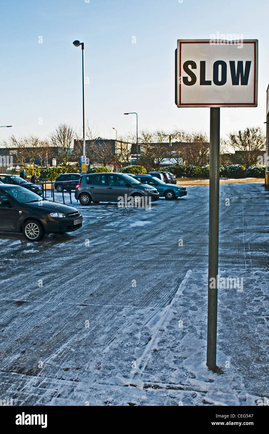 Slippy road sign hi-res stock photography and images - Alamy
