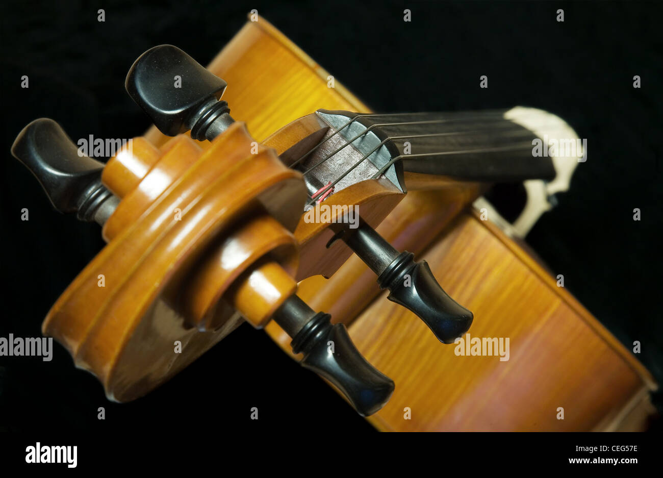 Cello hi-res stock photography and images - Alamy