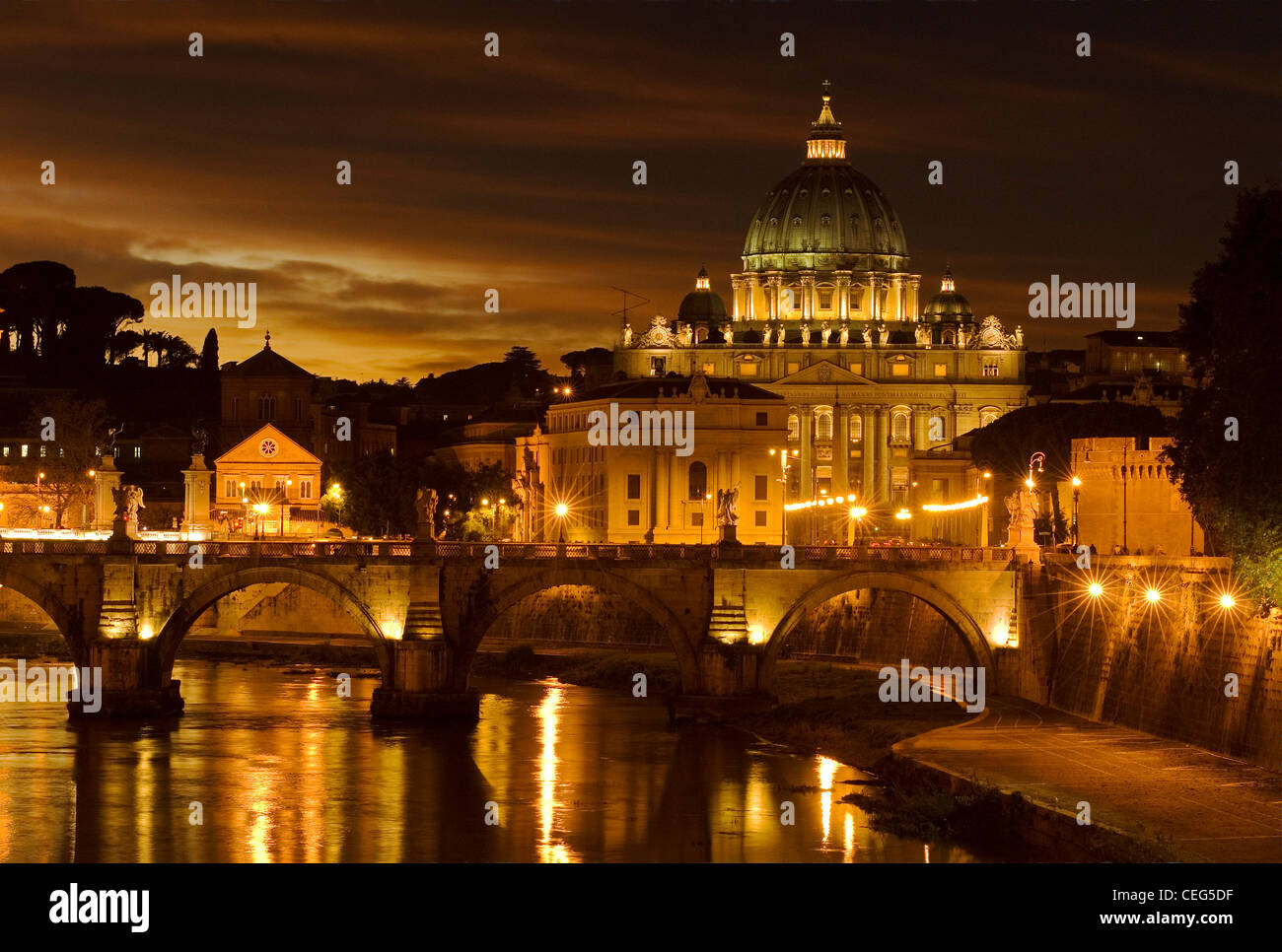 St. Angel Bridge and St. Peter Basilica in evening light, Rome, Latium ...