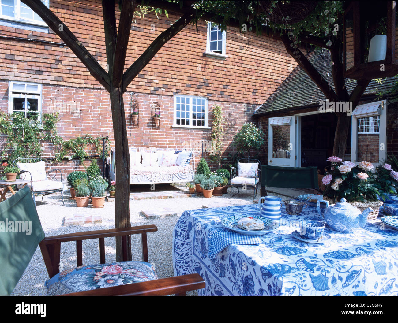 Veranda on country house furniture hi-res stock photography and images ...