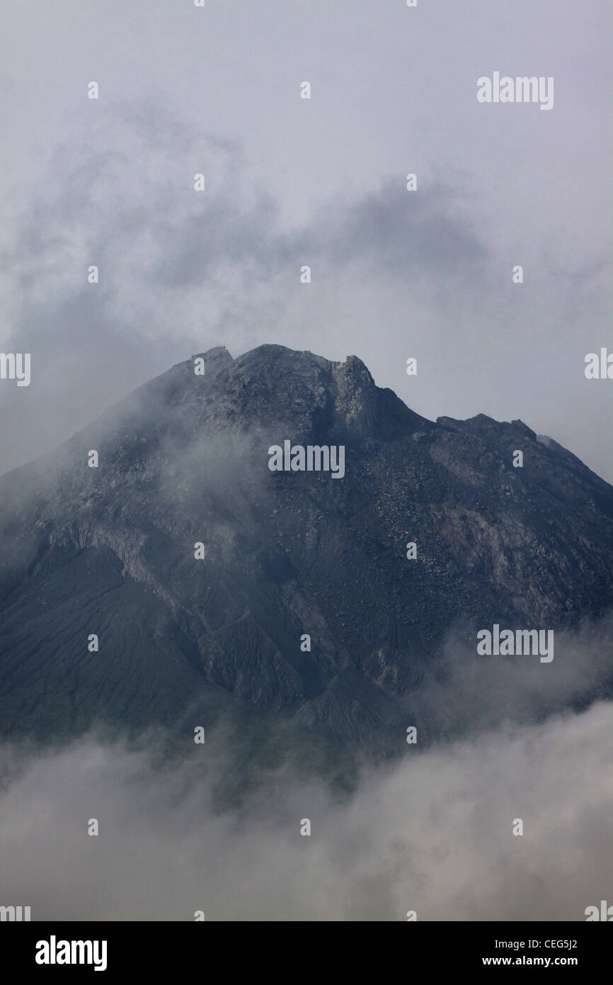 crater rim Mount Merapi volcano Yogyakarta Indonesia Stock Photo - Alamy