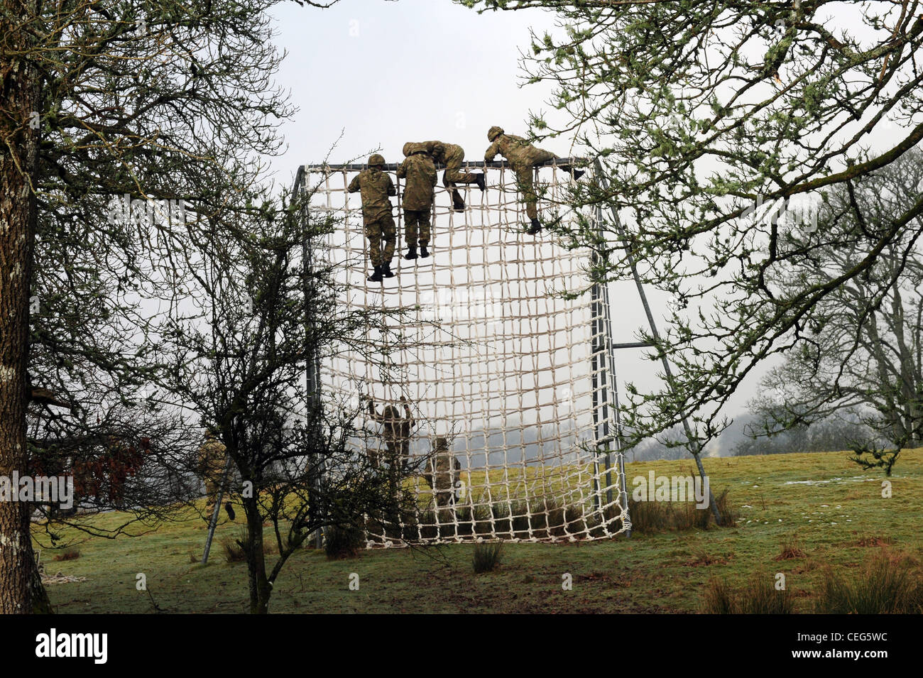 British army assault course hi-res stock photography and images - Alamy