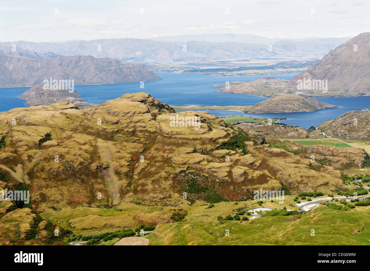 The treble cone ski area new zealand hi-res stock photography and ...