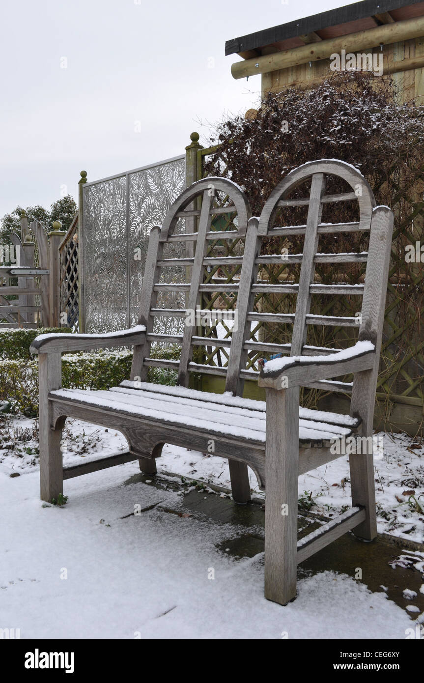 Snowy seat hi-res stock photography and images - Alamy