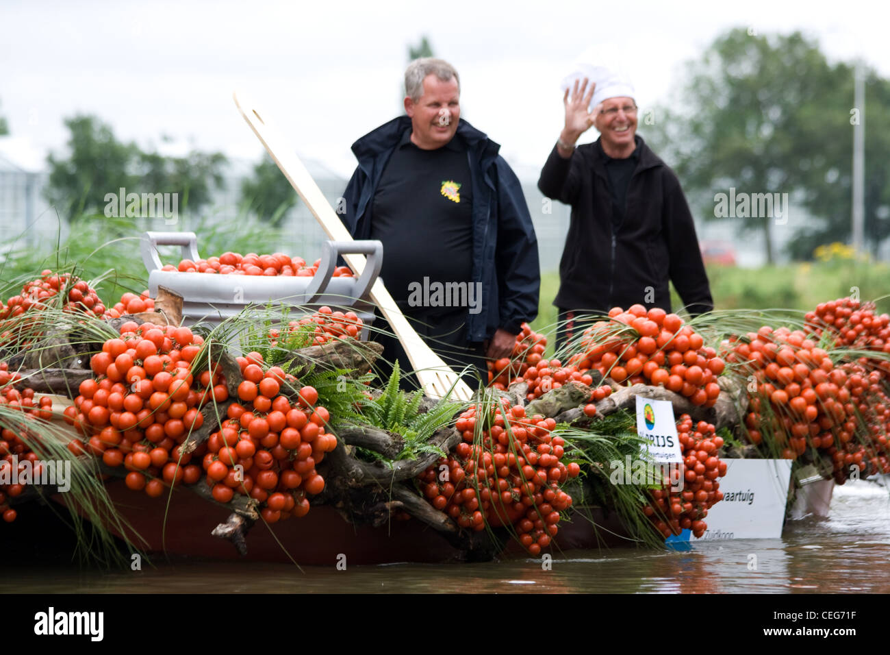 Fabulous decorated boats in the spectacular annual Westland Floating ...