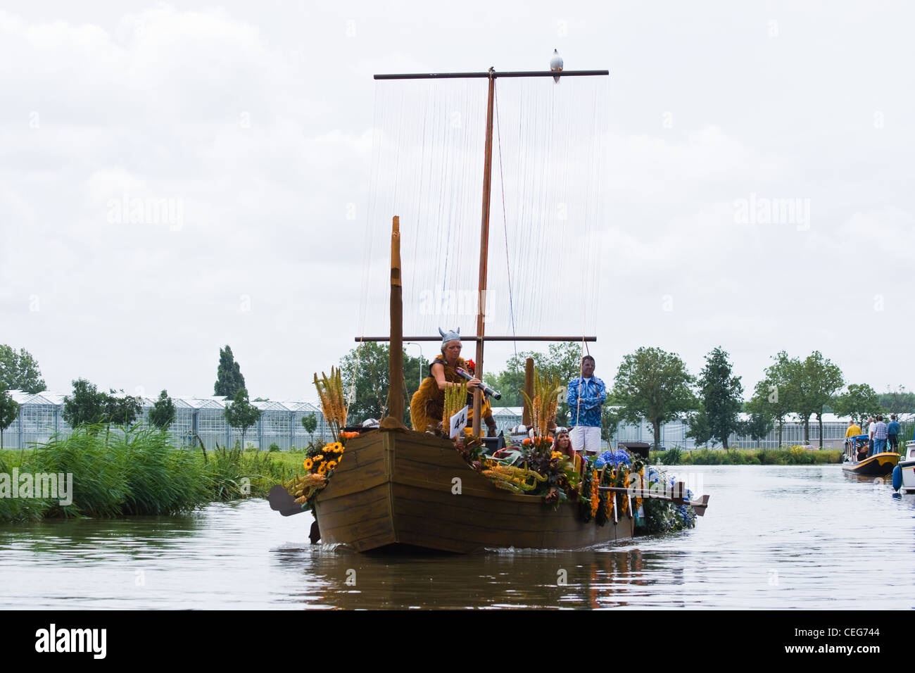 Pageant of decorated boats hi-res stock photography and images - Alamy