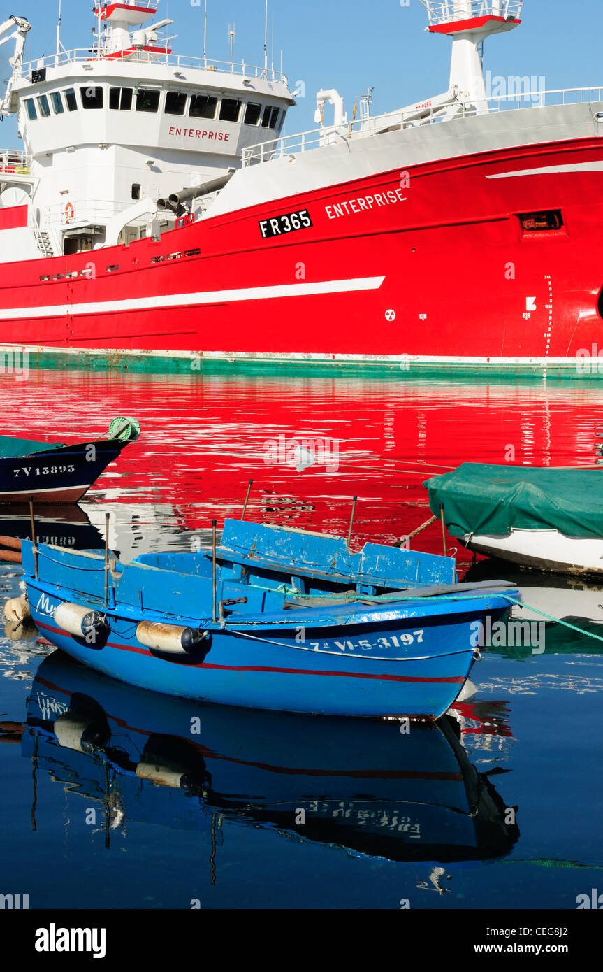 Fish factory ship hi-res stock photography and images - Alamy
