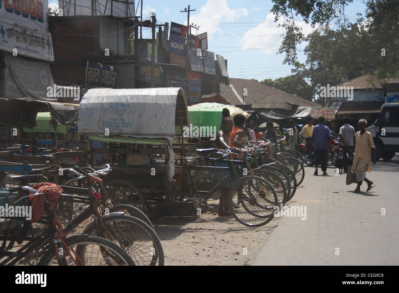 Rickshaw stand west bengal hi-res stock photography and images - Alamy