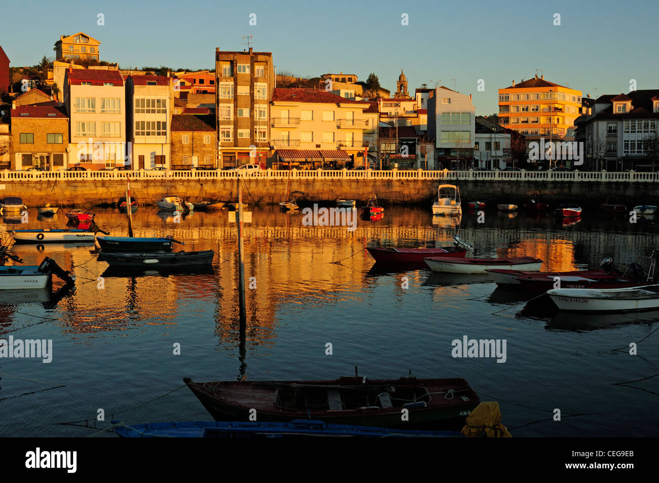 Artisan fishing boats in Carril port, Vilagarcía de Arousa, Galicia ...