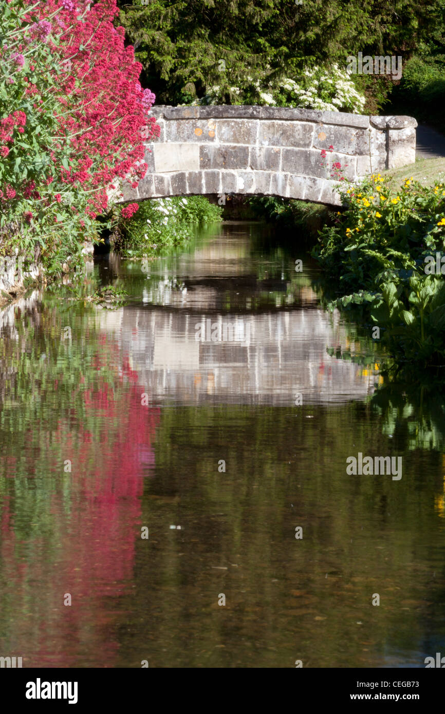Nadder valley teffont hi-res stock photography and images - Alamy