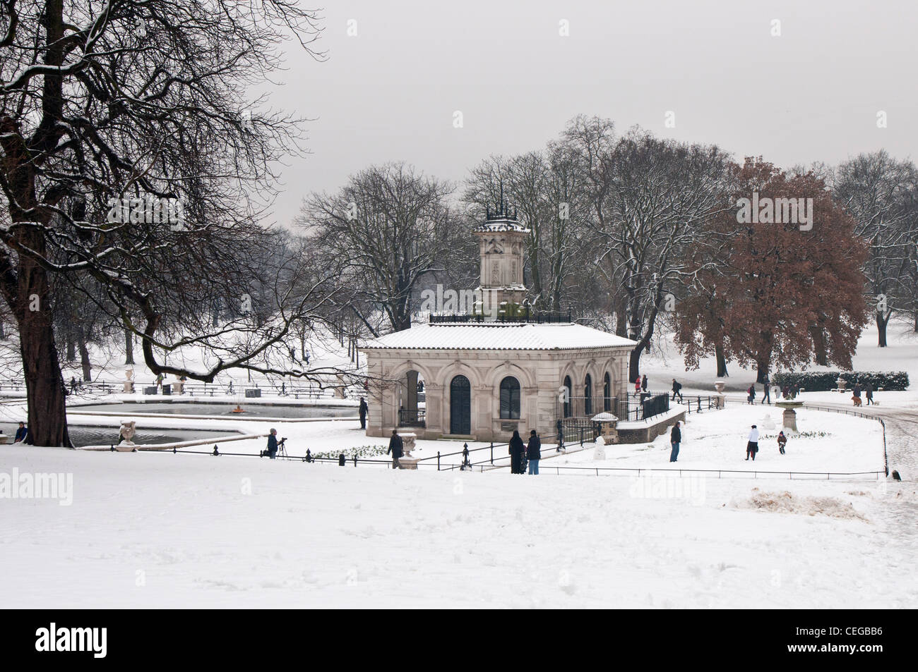 Hyde Park in the snow - Royal Park in London, England, UK Stock Photo ...