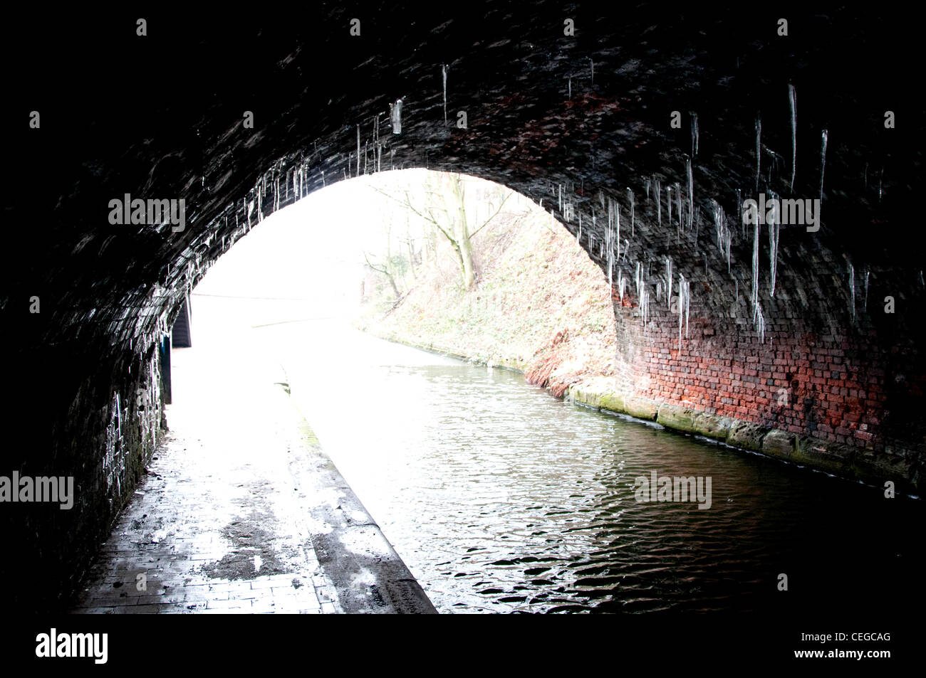 Birmingham Canal Bridge High Resolution Stock Photography and Images ...