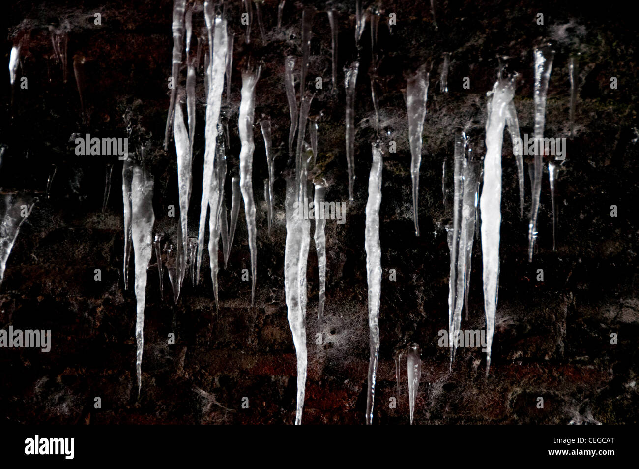 Icicles hi-res stock photography and images - Alamy