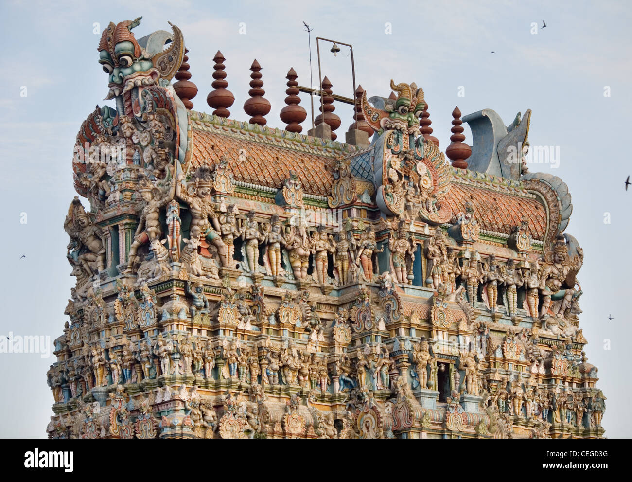 Meenakshi Sundareswarar Temple or Meenakshi Amman Temple or Tiru-alavai ...
