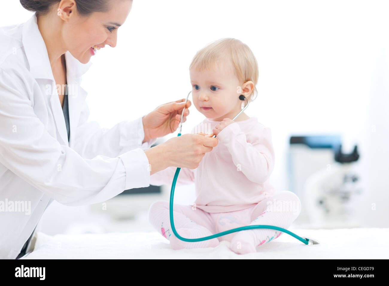 Pediatric doctor wearing baby stethoscope Stock Photo - Alamy