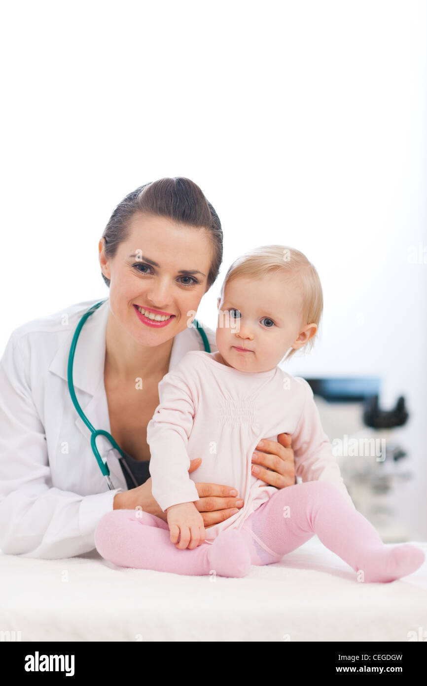 Portrait of pediatrician doctor with baby Stock Photo - Alamy
