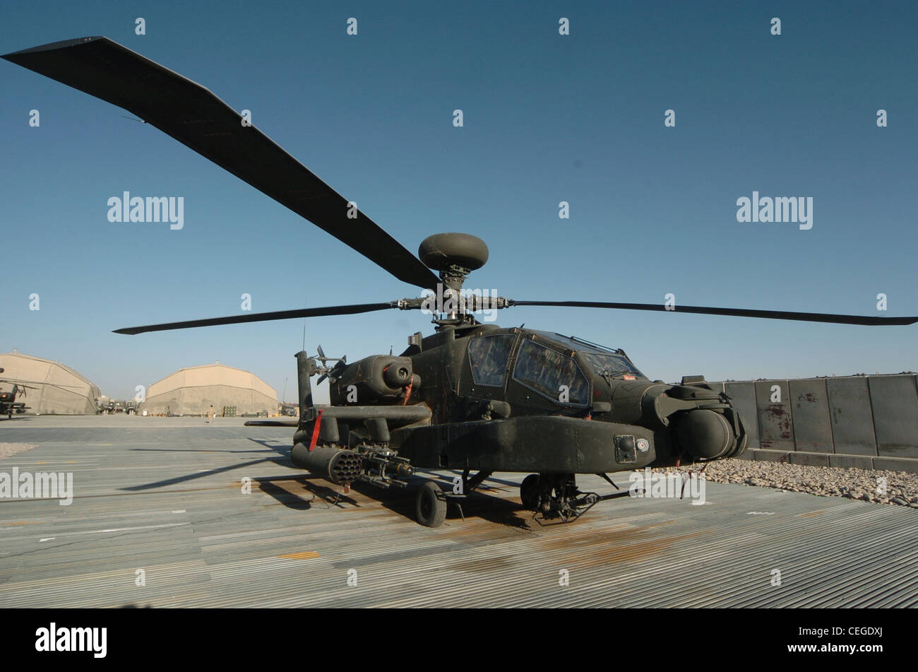 Apache helicopter rocket pods hi-res stock photography and images - Alamy