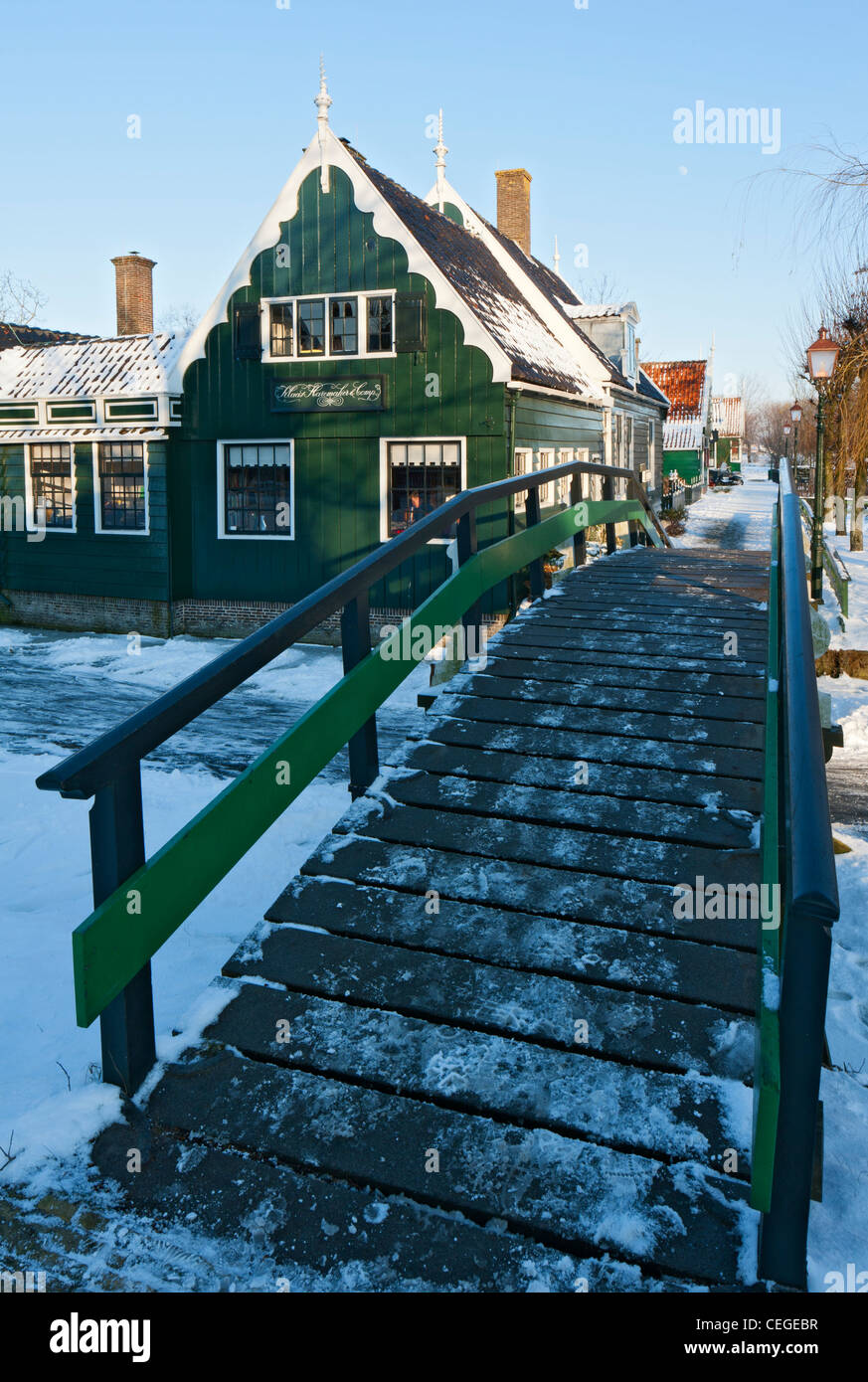 Traditional Dutch house, Zaanse Schans, North Holland, the Netherlands ...