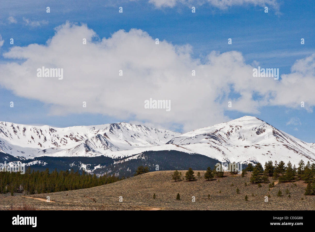 Colorado snow capped mountains hi-res stock photography and images - Alamy